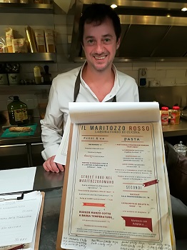 Ora il maritozzo è gourmet: dal cacio e pepe al baccalà, l'evoluzione ...